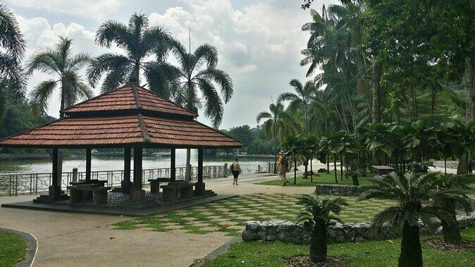 Kuala Lumpur Private Custom Tour: Hidden Gems & City Highlights - Detailed Breakdown of the Itinerary