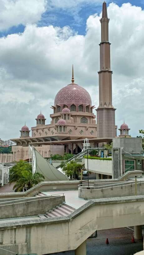 Kuala Lumpur: Putrajaya Tour with Hotel Pickup - Navigating the Experience: What to Expect