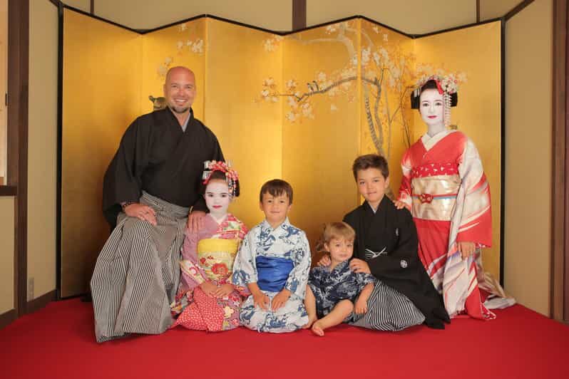 Kyoto kiyomizu Temple : Maiko and Samurai Family Photoshoot - Authenticity & Experience Quality