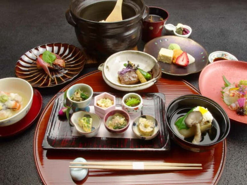 Kyoto:Seasonal Kaiseki Reservation at Hanasaki Nishiki - What Makes the Kaiseki at Hanasaki Nishiki Special?