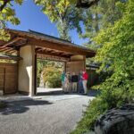 Lake Geneva, Anderson Japanese Gardens 1 Day Tour From Chicago - Starting in Chicago: The Excitement Builds