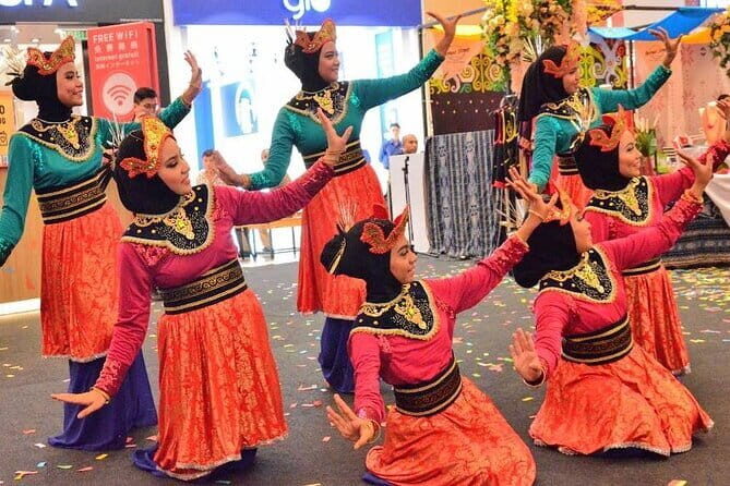 Learn Malaysian Traditional Dance and Costume Tour - The Value and Practicalities