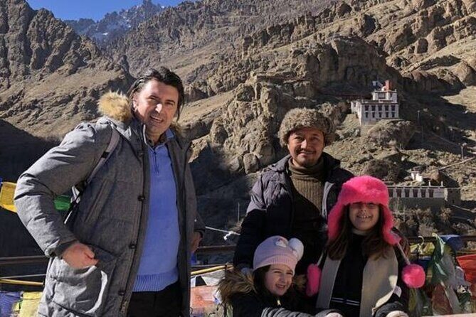 Leh- Transfers+Hotel+Sightseeing - Transportation and Group Size