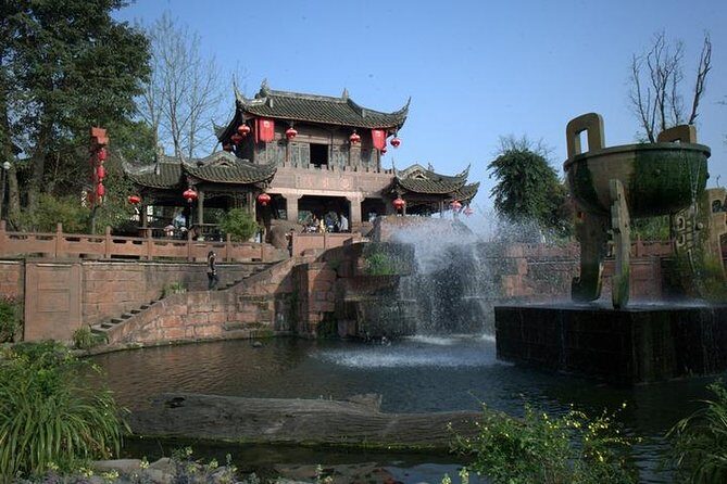 Leshan Giant Buddha and Huanglongxi Ancient Town Day Trip - The Journey: Comfort, Timing, and Flexibility