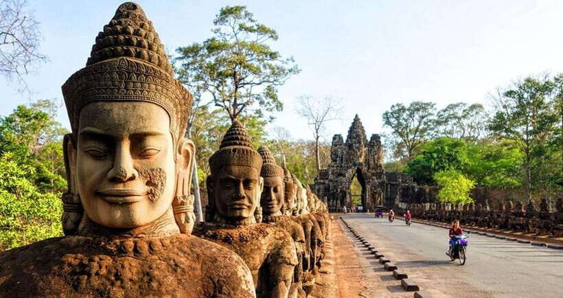 Local French Speaking Guide for Angkor Wat Day Tour - An In-Depth Look at the Angkor Wat Guided Tour
