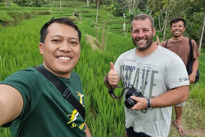 Lombok : Sasak Traditional Stick Fight and Gendang Beleq Dance - Who Will Love This Tour?