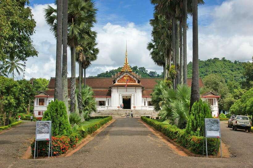 Luang Prabang Private Full-Day Tour and Lunch - Transportation, Timing, and Group Dynamics