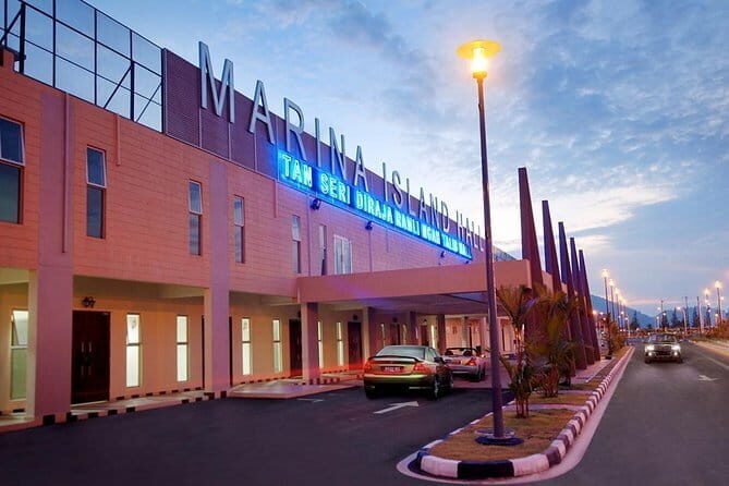 Lumut (Marina Island Jetty) to Kuala Lumpur Hotels 1-way Transfer - Detailed Experience Breakdown