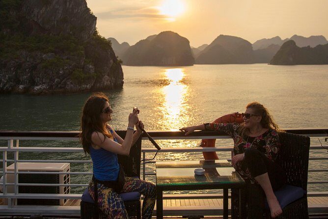 Luxury 1 Day tour Halong Bay and Lan Ha Bay Limousine kayaking - Who Should Consider This Tour?