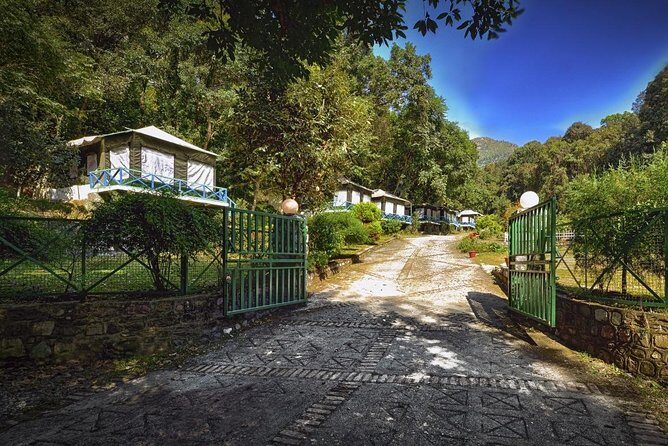 Luxury Camping in Naukuchiatal - Key Points