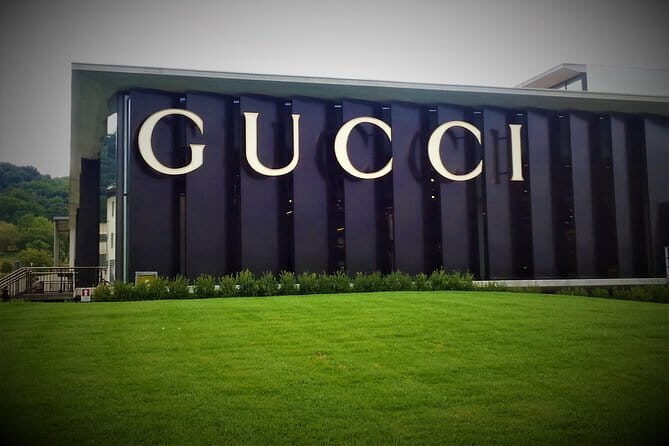 Luxury Chauffeur Service THE MALL from Florence to Reggello - In-Depth Look at the Itinerary