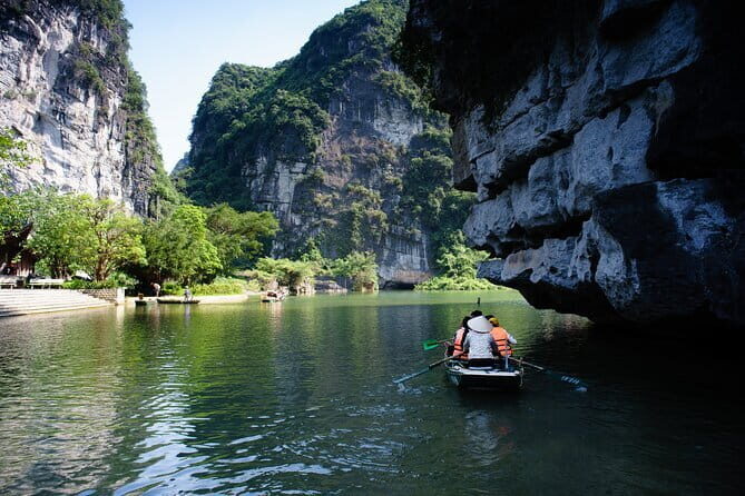 Luxury Private day tour from Hanoi - Trang An, Hoa Lu - The Sum Up