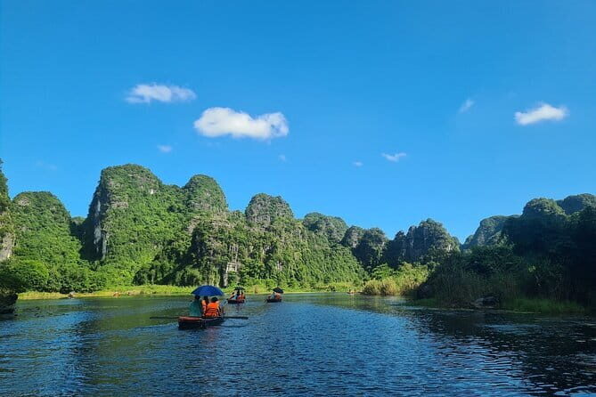 Luxury Small Group Tour From Hanoi to Trang An Boat Trip - Transportation and Group Size