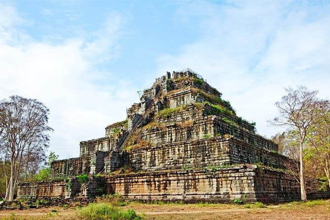 Major Temples & Kulen mountain & Koh Ker & Beng Mealea - 4 Days - Day 2: From Mountain Spirit to Sacred Water