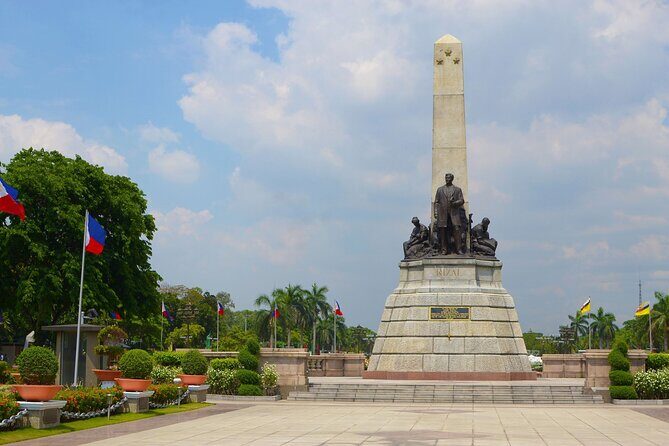 Manila Private Walking Tour With A Local Guide (Private Tour) - Who Will Benefit Most?