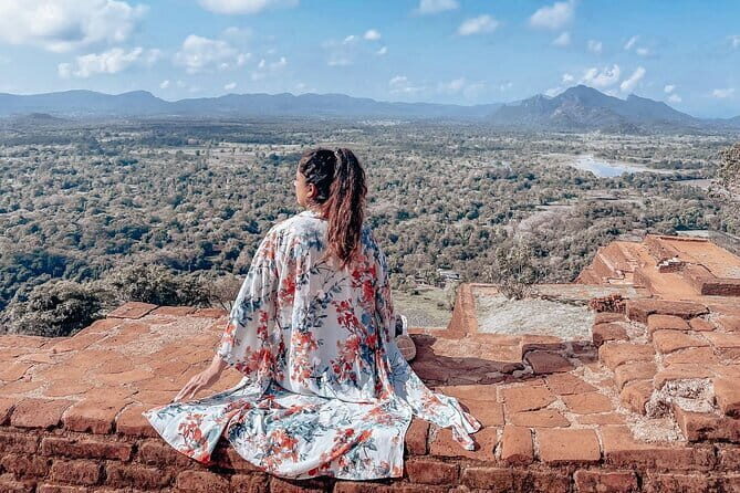 Minneriya National Park and Sigiriya Day Trip from Kalutara - Who Should Consider This?