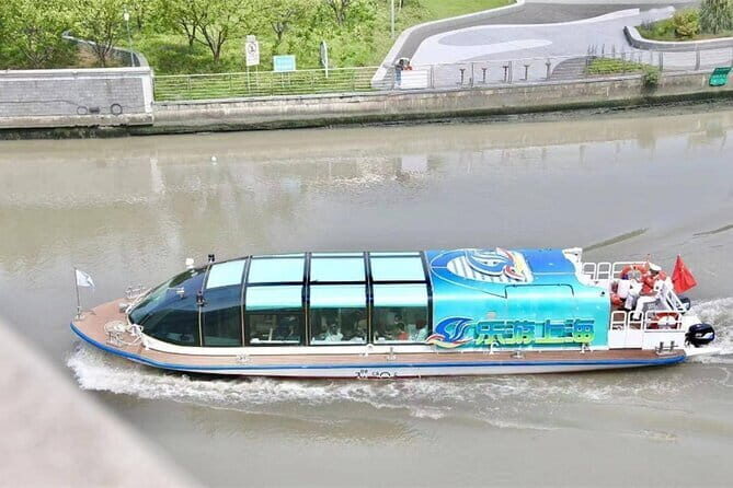 Moganshan Art Street and Suzhou River Cruise Private Tour - Exploring Moganshan Art Street (M50 Art Community)