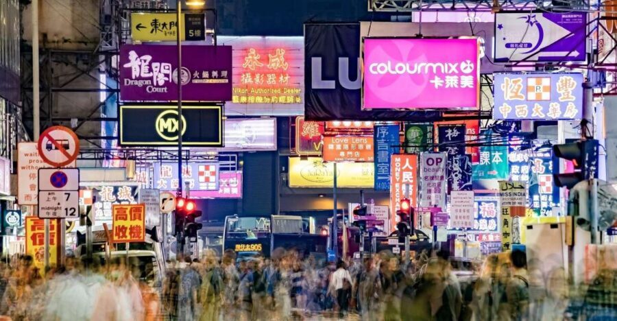 Mong Kok (Kowloon) Street Markets Private Walking Tour - Authentic Experiences with Knowledgeable Guides