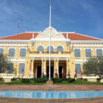 Morning Tuk tuk: City, Handicrafts, Killing field, Temples - Who Will Love This Tour?