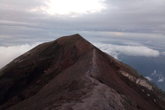 Mount Agung Sunrise Trekking Private Tours - Reaching the Crater & the Summit