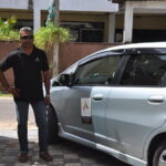 Mount Lavinia City to Colombo (CMB) Airport Private Transfer - The Vehicle and Driver Experience