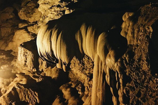 Mountain To Beach Loop In Unexplored Northeast Of Vietnam 5 Days - Stop 3: Bai Tu Long Bay – The Lesser-Known Jewel