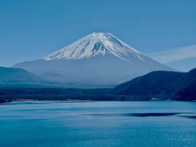 Mt. Fuji & Hakone VIP One Day Tour with pickup and drop off - Chureito Pagoda: Picture-Perfect Views