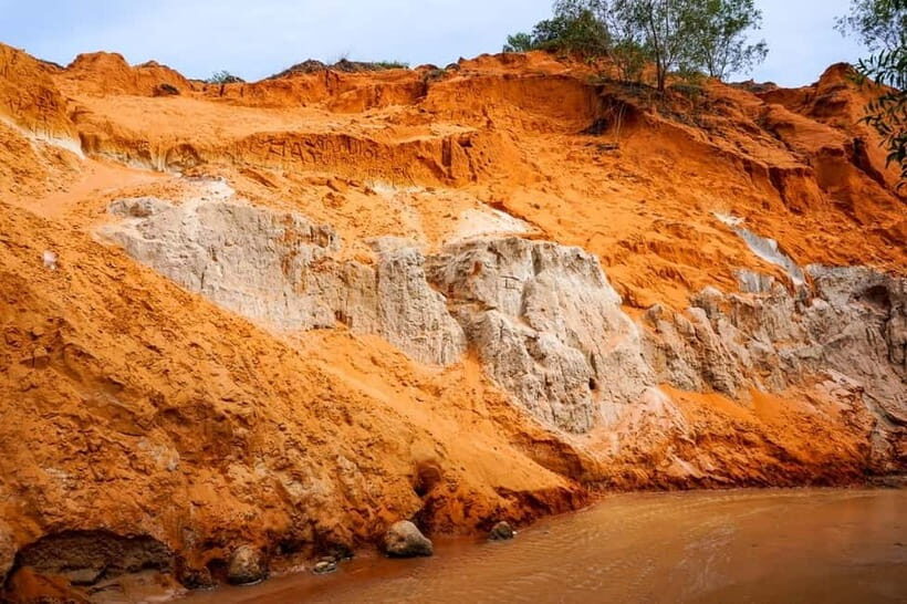 Muine to Dalat: 4-Day Central Highlands Easy Rider Tour - The Experience of Transportation and Accommodation