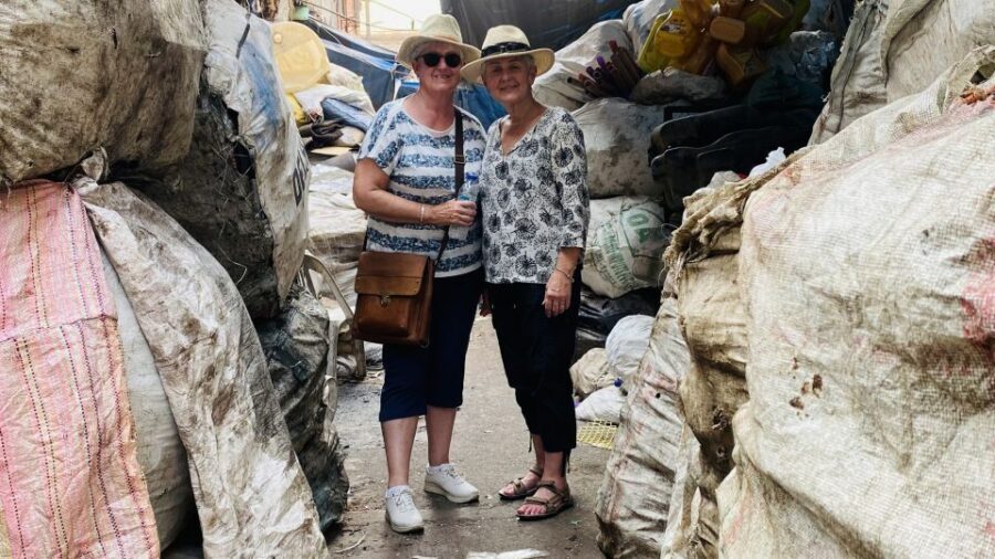 Mumbai: Exclusive Tour of the City and Slum Tour - The Dharavi Slum Tour: A Community in Action