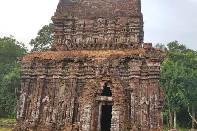 MY SON HOLYLAND & HOI AN WALKING TOUR, SAMPAN Boat Ride, Colourful Night Market - Who Is This Tour Best For?