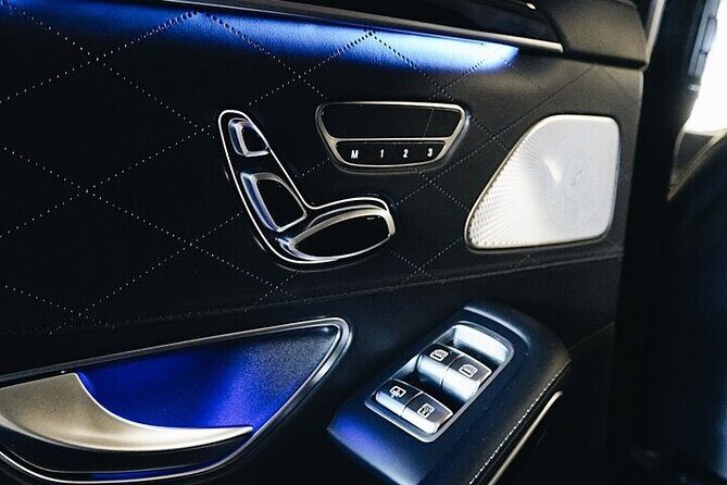 Nashville Departure Chauffeur Driven Transport by Executive Sedan - The Breakdown: What to Expect on Your Ride