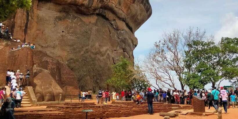 Negombo: Sigiriya Rock and Minneriya National Park Day Tour - Behind the Scenes: What Makes This Tour Stand Out