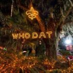 New Orleans Jingle Bells, Booze, History, Paranormal and Voodoo Walking Tour - The Experience and Atmosphere