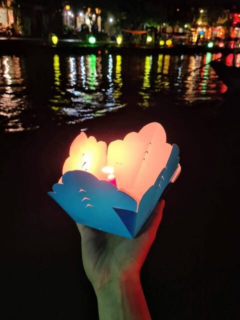 Night Boat Trip and Floating Lantern on Hoai River Hoi An - The Itinerary: What to Expect