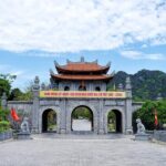 Ninh Binh Daily Tour: Hoa Lu- Am Tien Cave - Tam Coc- Bike - Bich Dong pagoda - The Value of This Tour