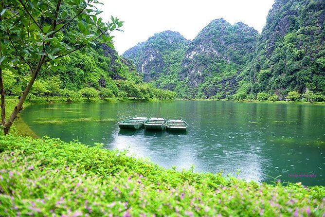 Ninh Binh Daily Tour: Hoa Lu - Am Tien Cave- Trang An boat ride - What You’ll Get from This Tour