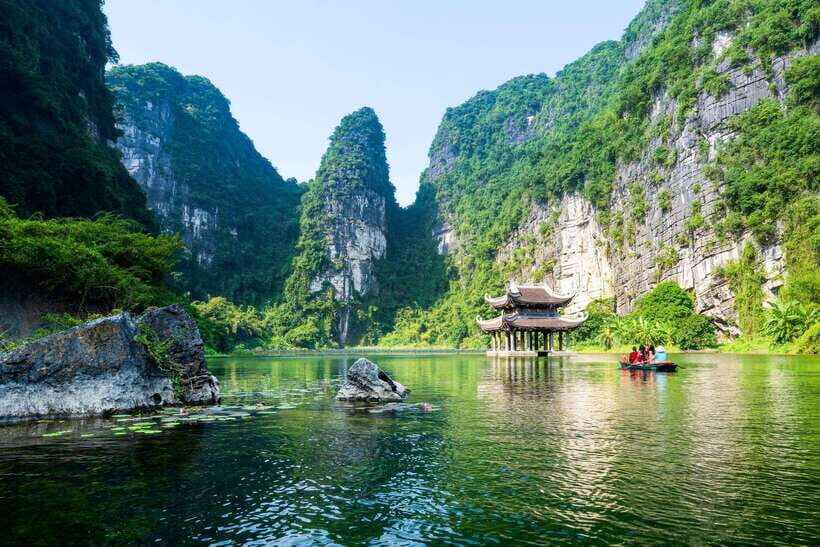 Ninh Binh Day Tour: Bai Dinh, Trang An, Mua Cave from Hanoi - The Itinerary in Detail: What to Expect
