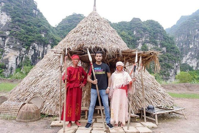 Ninh Binh full day tour: Hoa Lu - Tuyet Tinh Coc - Trang An - The Sum Up