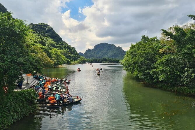 Ninh Binh Trang An Bai Dinh and Mua Cave Trip From Hanoi - The Experience: What We Appreciated and Noticed