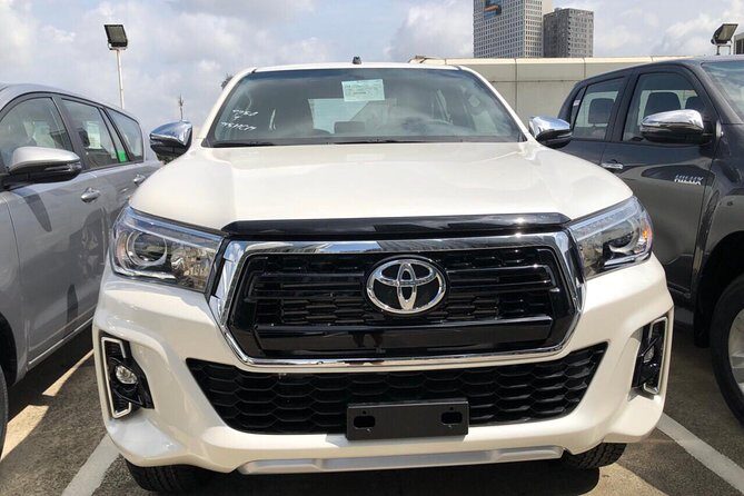 Noi Bai airport to Ha Noi city transfer by private car - The Travel Experience