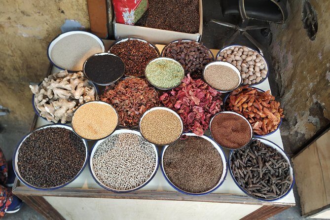 Old Delhi and Temples tour with a Local - Authentic, Personal, and Eye-Opening