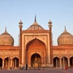 Old Delhi: Chandni Chowk Tour with Tuk Tuk Tea and snacks - Exploring the Markets and Streets