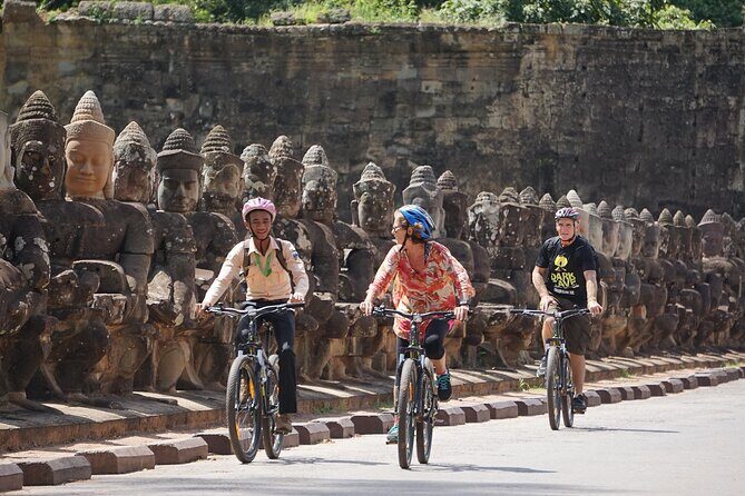 One-Day Private Guided Backroads Cycling Tour of Angkor Temples - Who Will Appreciate This Tour?
