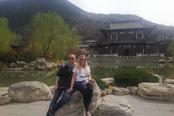 One Day Private Trip to Terracotta Army and Huaqing Palace - Authentic Experiences & the Value of Guided Tours