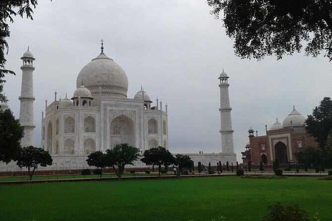 One Day Taj Mahal Tour from Jaipur by Car - What Travelers Should Know