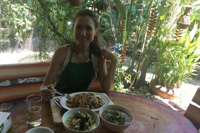 Organic Thai Cooking Class and Market Tour in Phuket - Detailed Breakdown of the Itinerary