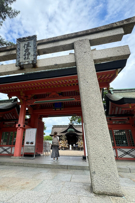 Osaka: Sumiyoshi, Osaka's Most Iconic Shrine - Private Tour - Exploring Sumiyoshi Taisha: A Deep Dive