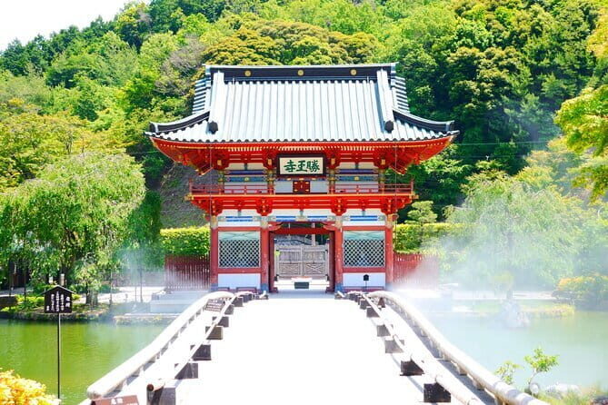 Osaka's Secret Adventures: Daruma Magic and Minoh Falls - An In-Depth Look at the Tour Experience