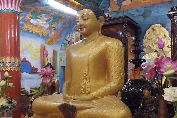 Path of Knowledge: A Heritage Walking Tour of Kolkata with Private Transfer - Exploring the Heritage Sites and Neighborhoods