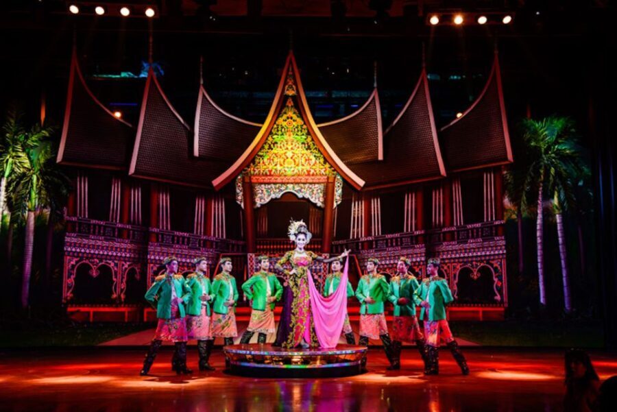 Pattaya: Alcazar Cabaret Discounted Admission Ticket - The Experience: What to Expect at the Alcazar Cabaret